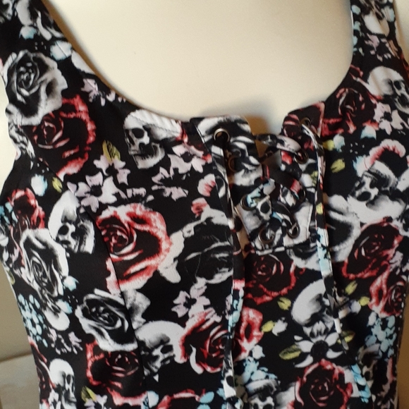 Hot Topic | Dresses | Sz M Hot Topic Floral Dress With Skulls | Poshmark